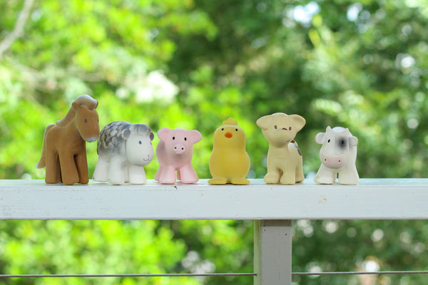 Tikiri Rubber Sheep Farm Animal – Scarlett Tippy Toes